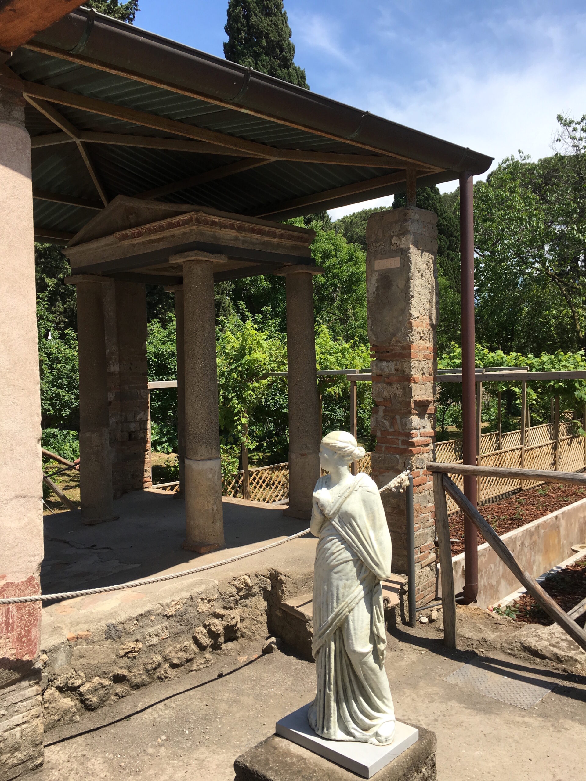 Amazing Real Estate in Pompeii - ABC FACTS blog Amazing Real Estate in Pompeii - ABC FACTS blog